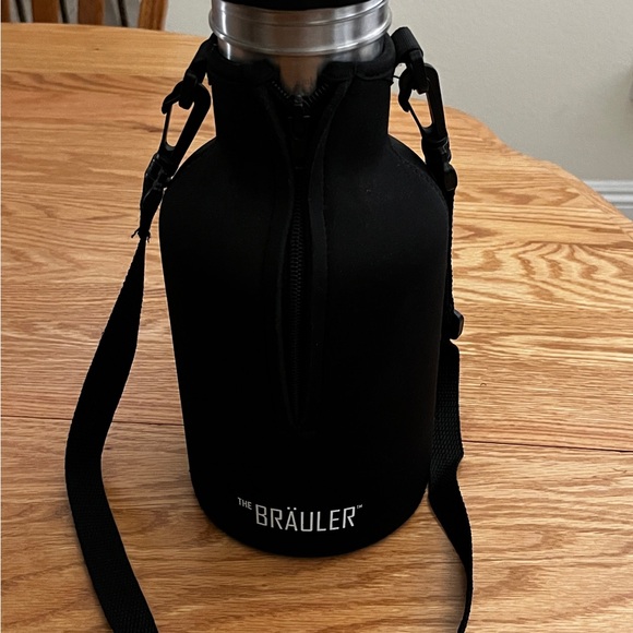 Brauler | Other | Brauler Half Gallon Stainless Steel Growler Black ...